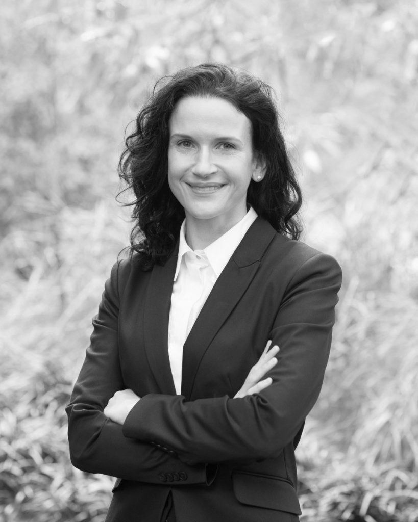 Madeleine Adams, MB ChB BSc (Hons) PhD FRANZCO – Refractive Surgery ...